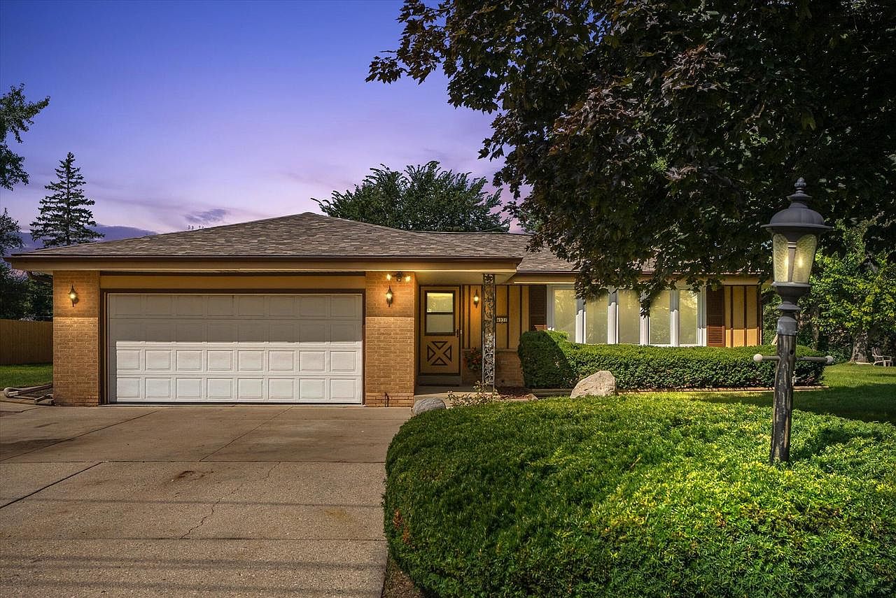 4931 South 35th STREET, Greenfield, WI 53221 | Zillow