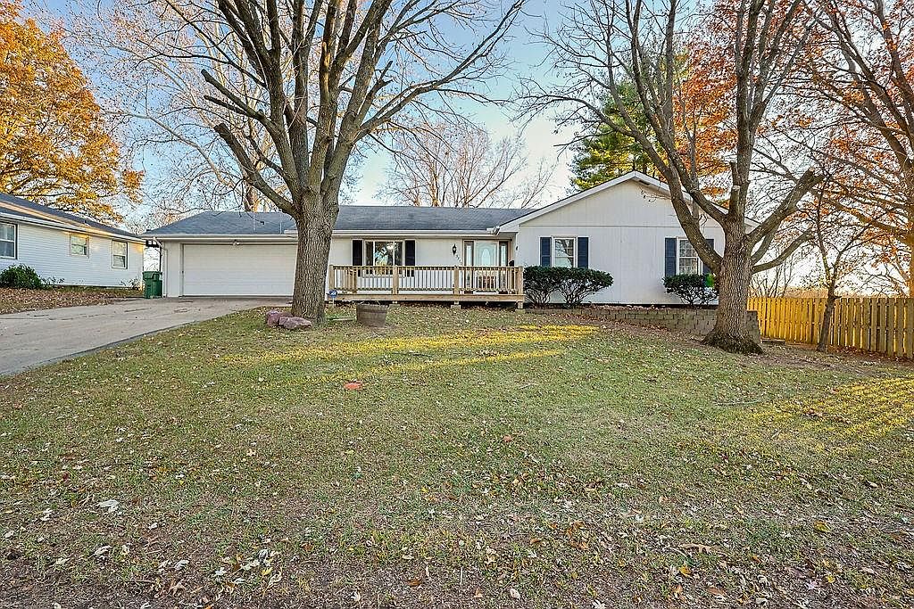 3210 Neighbor Rd, Saint Joseph, MO 64506 | Zillow