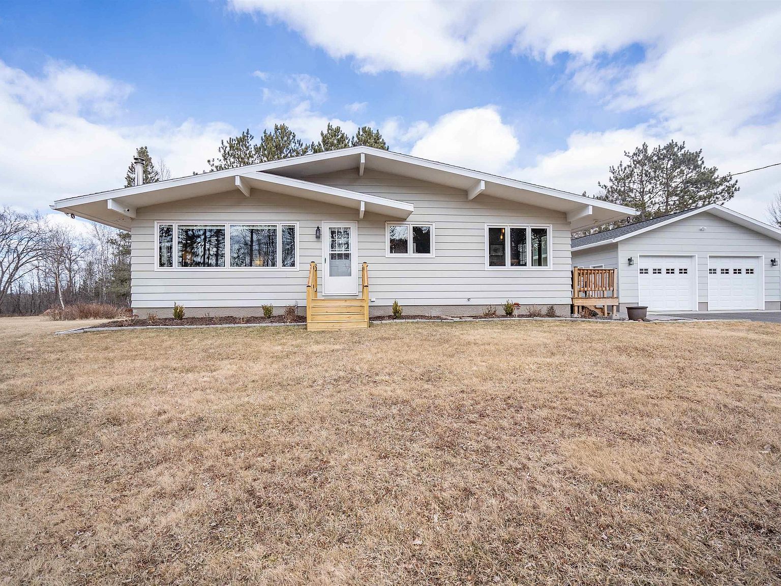 5833 Morris Thomas Rd, Hermantown, MN 55810 | Zillow