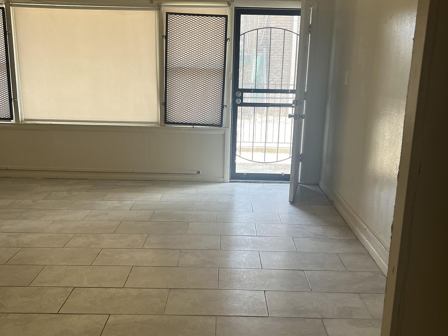 1634 E 74th Pl #11176356, Chicago, IL 60649 | Zillow