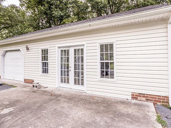 301 Rustic Dr, Carson, VA 23830 | MLS #2312883 | Zillow