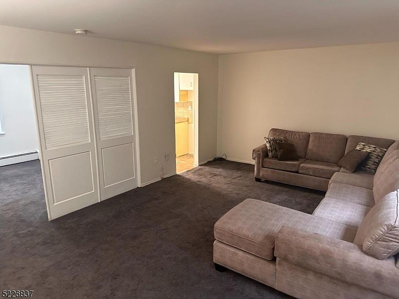 55 Knox Ter UNIT 1B, Wayne, NJ 07470 | Zillow