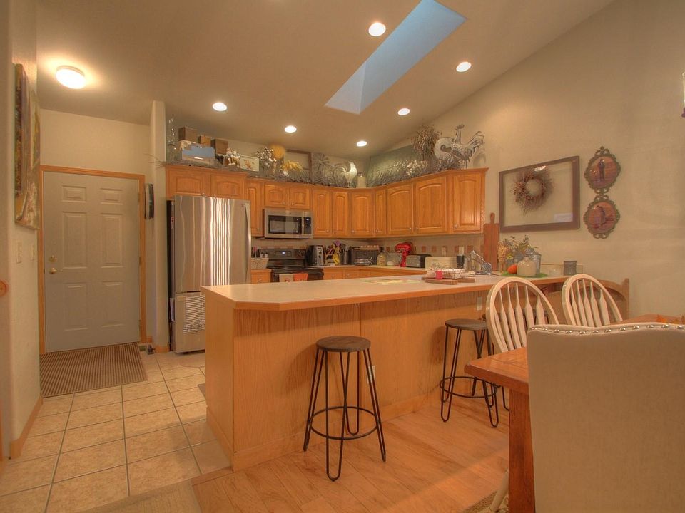 805 University St, Spearfish, SD 57783 | Zillow