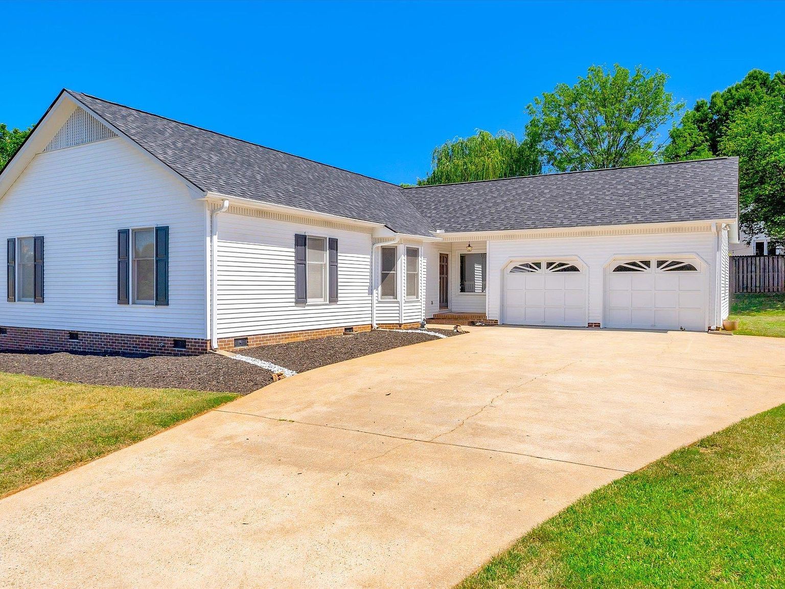 48 Oak Grove Lake Rd, Greenville, SC 29615 | MLS #1530883 | Zillow