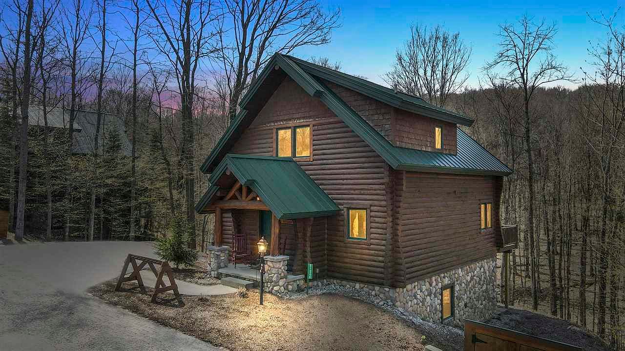 1346 Powder Ridge Dr #38-838, Boyne City, MI 49712 | Zillow