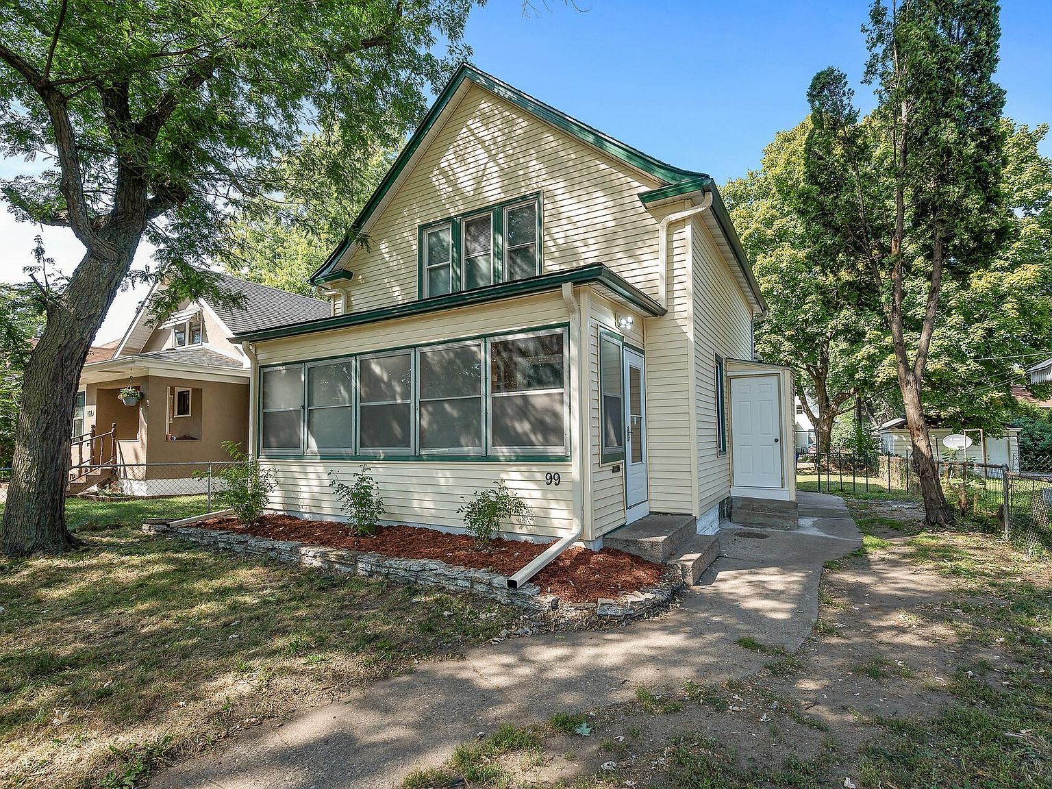 99 Geranium Ave W, Saint Paul, MN 55117 | Zillow