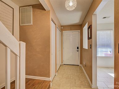 6404 Windsor Gate Ln, Charlotte, NC 28215 | Zillow