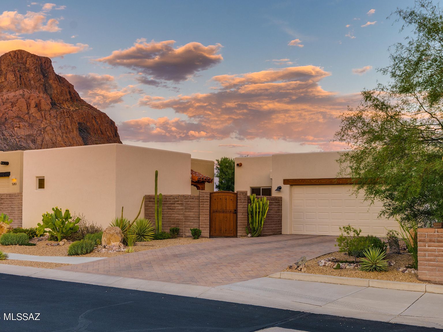 5211 W Golden Vista Way, Tucson, AZ 85713 | MLS #22321203 | Zillow