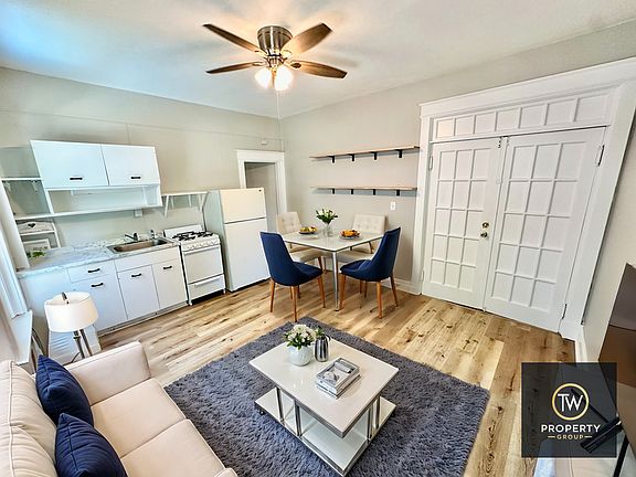 208 S 9th St #1, Wood River, IL 62095 | Zillow