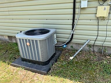 600 W 14th St, Ada, OK 74820 | Zillow