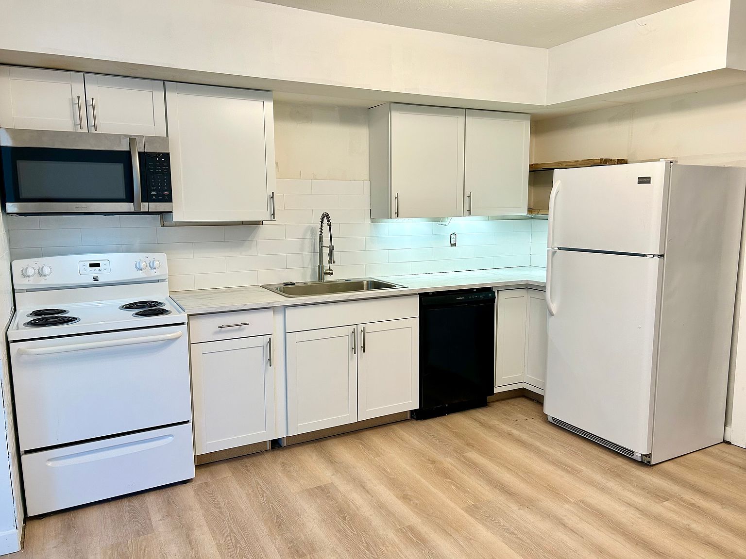 7031 Fry Rd, Cleveland, OH 44130 | Zillow