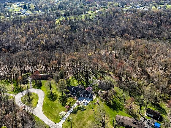 242 Elvira Ct, Mc Donald, OH 44437 | MLS #5035646 | Zillow