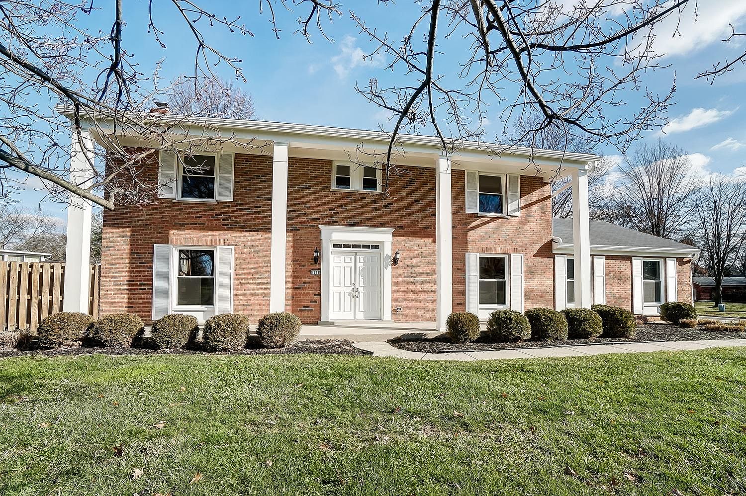 4976 Twinbrook Ct, Blue Ash, OH 45242 | Zillow