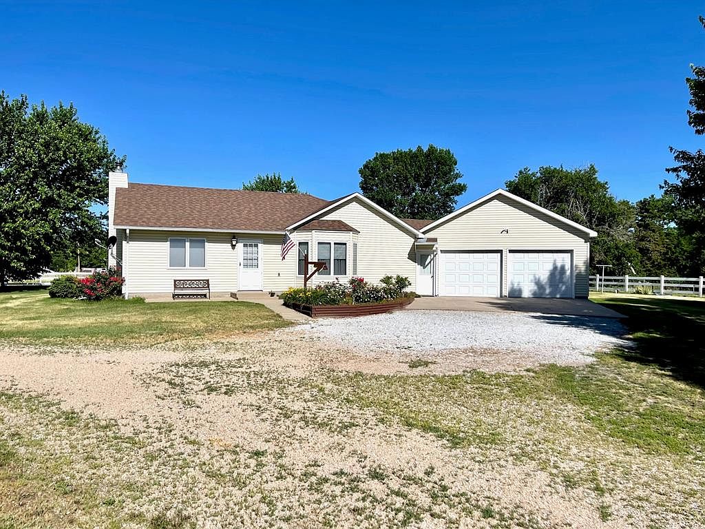1661 Worms Rd, Saint Libory, NE 68872 | Zillow