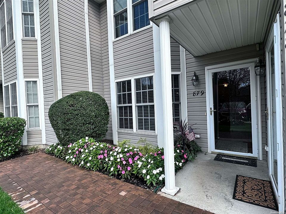 879 Verona Drive UNIT 879, Melville, NY 11747 | Zillow