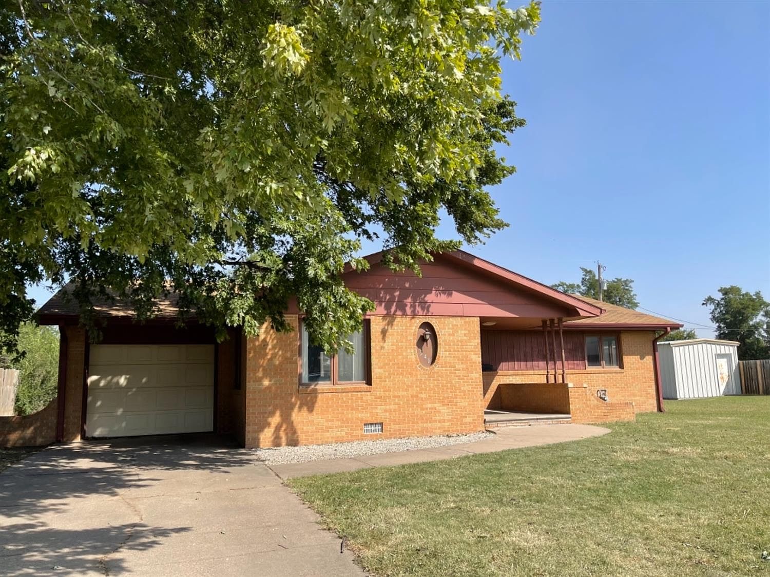 340 W 5th St, Kinsley, KS 67547 | Zillow