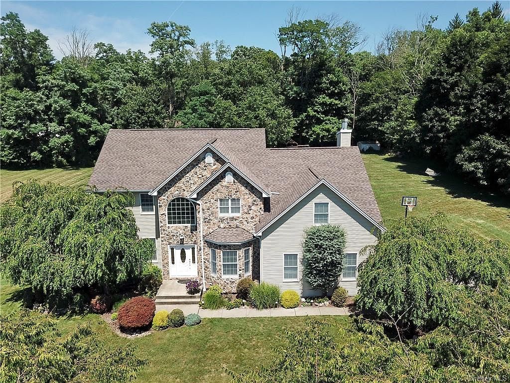 36 Coe Farm Rd, Suffern, NY 10901 | Zillow