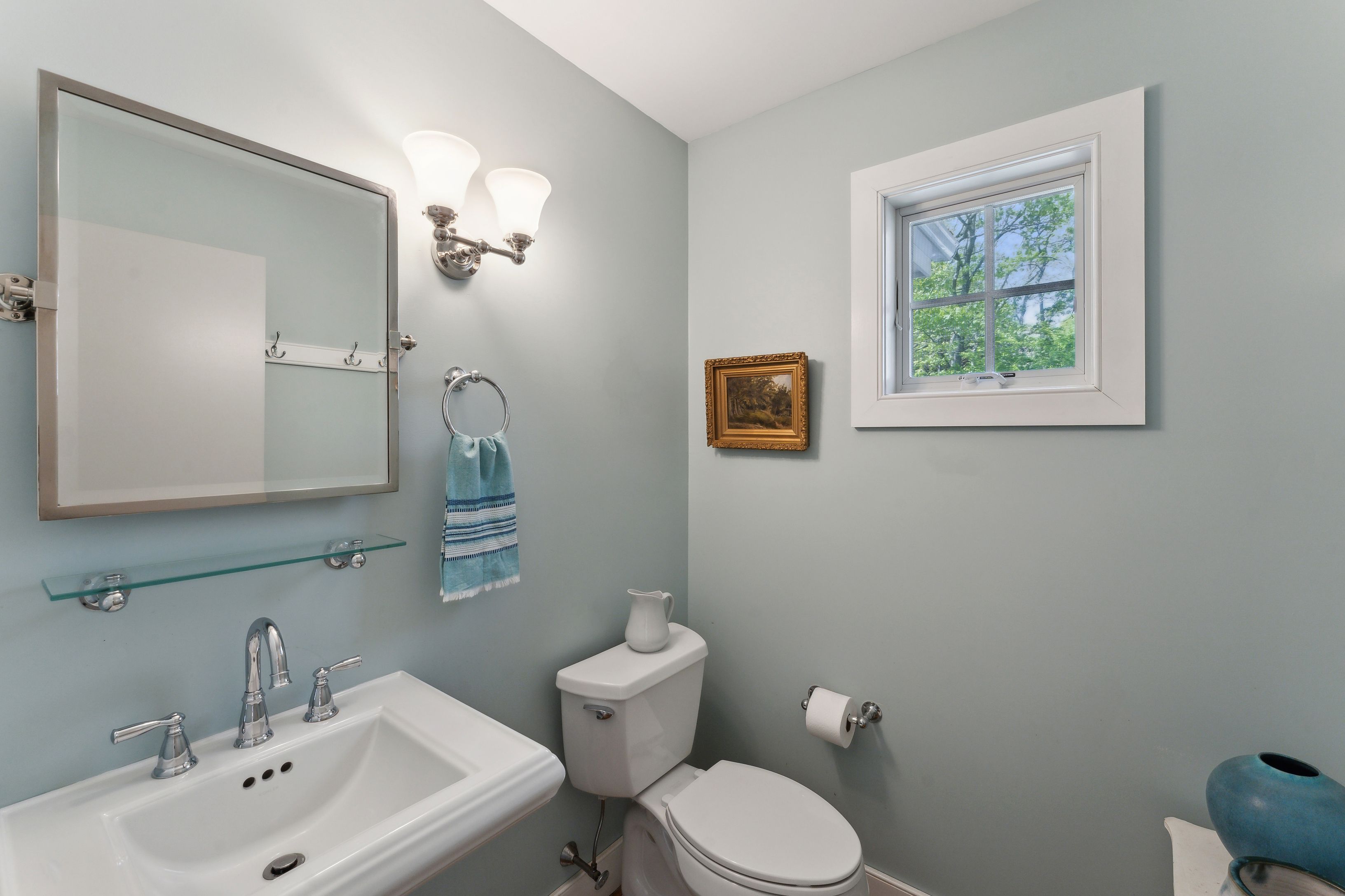 4 Strathmore Ct, Remsenburg, NY 11960 | Out East