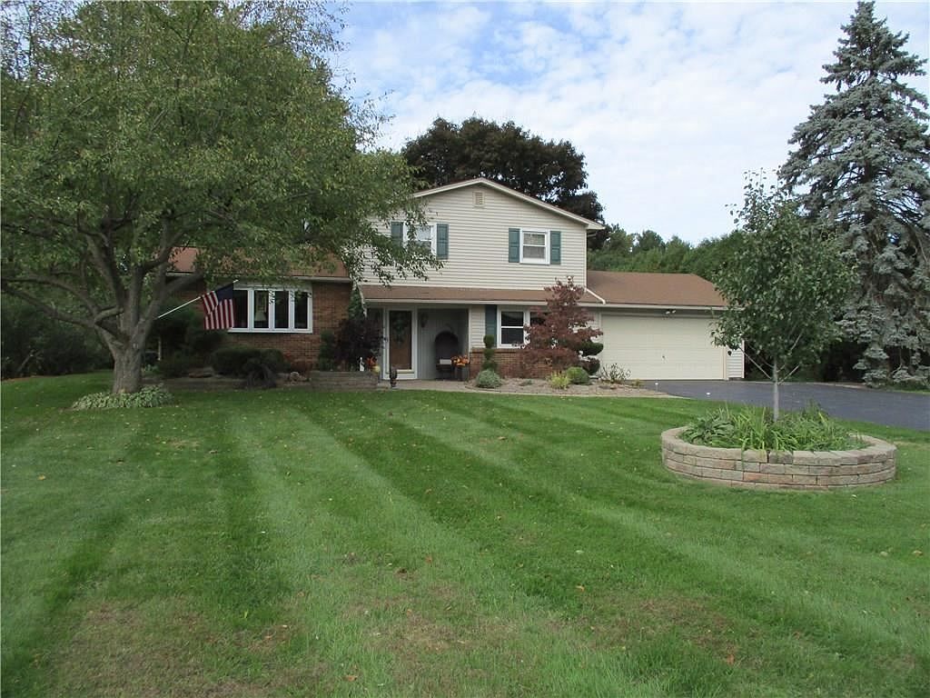 672 Gasberry Ln, Webster, NY 14580 | Zillow