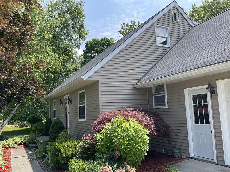 6246 Beechwood Dr Cass City Mi 48726 Mls 123 23 0018 Zillow
