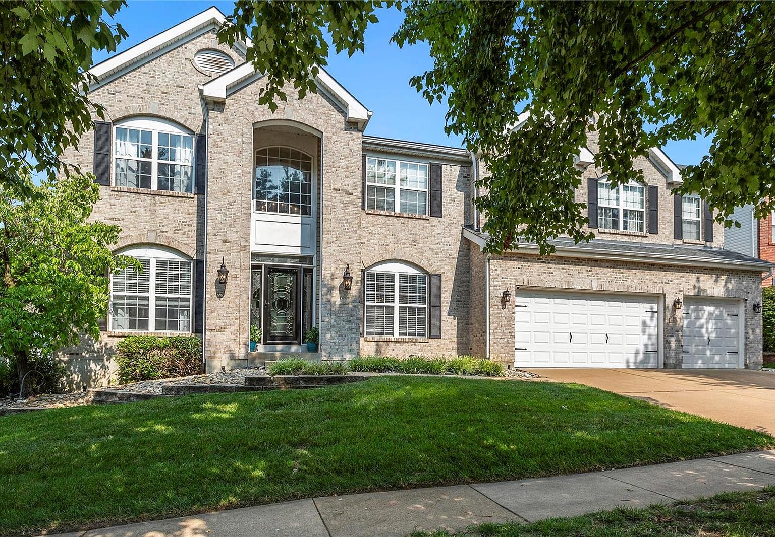 1043 Nooning Tree Dr, Chesterfield, MO 63017 | Zillow