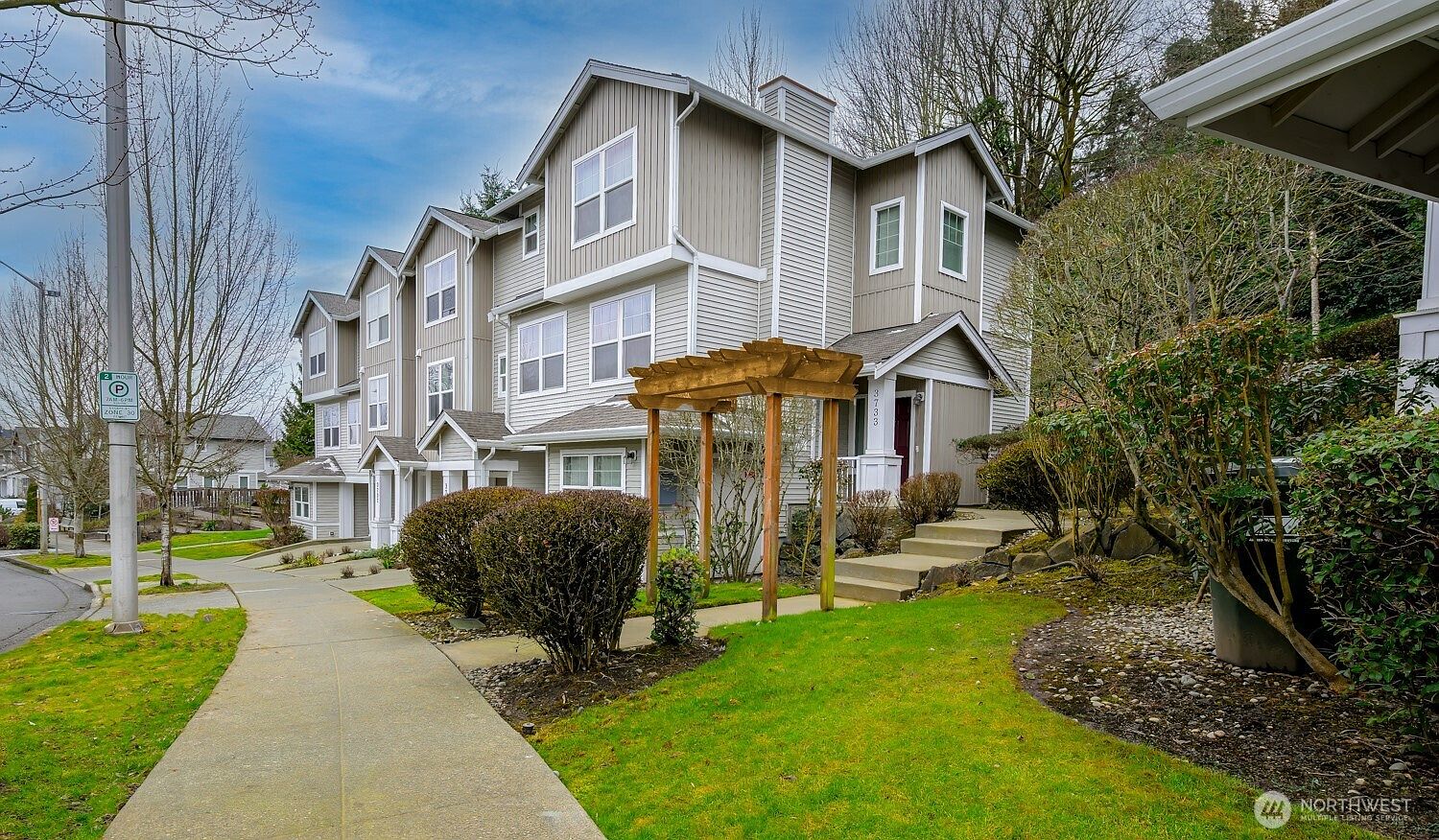 3733 S Holly Park Drive UNIT 4, Seattle, WA 98118 | MLS #2334902 | Zillow