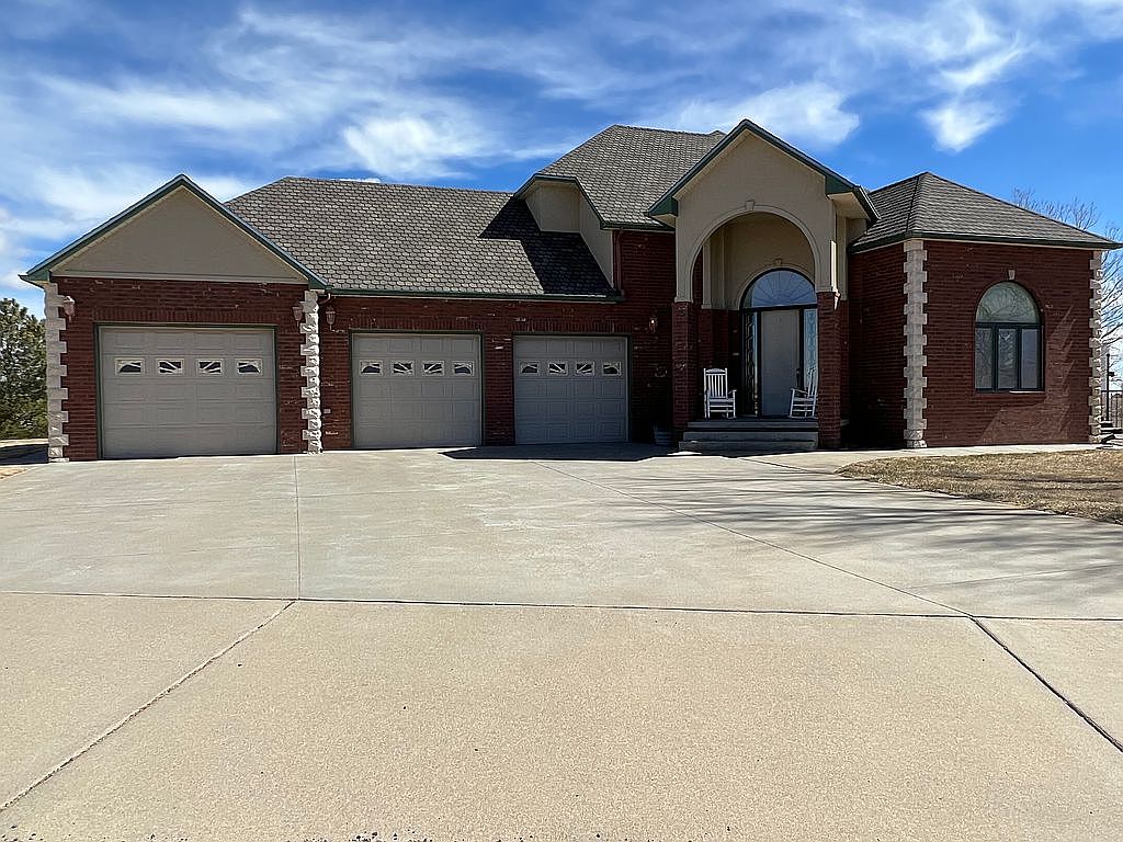 1565 Road 160, Lakin, KS 67860 | Zillow