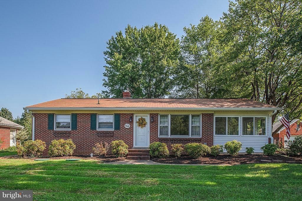 562 Truslow Rd, Fredericksburg, VA 22406 | Zillow