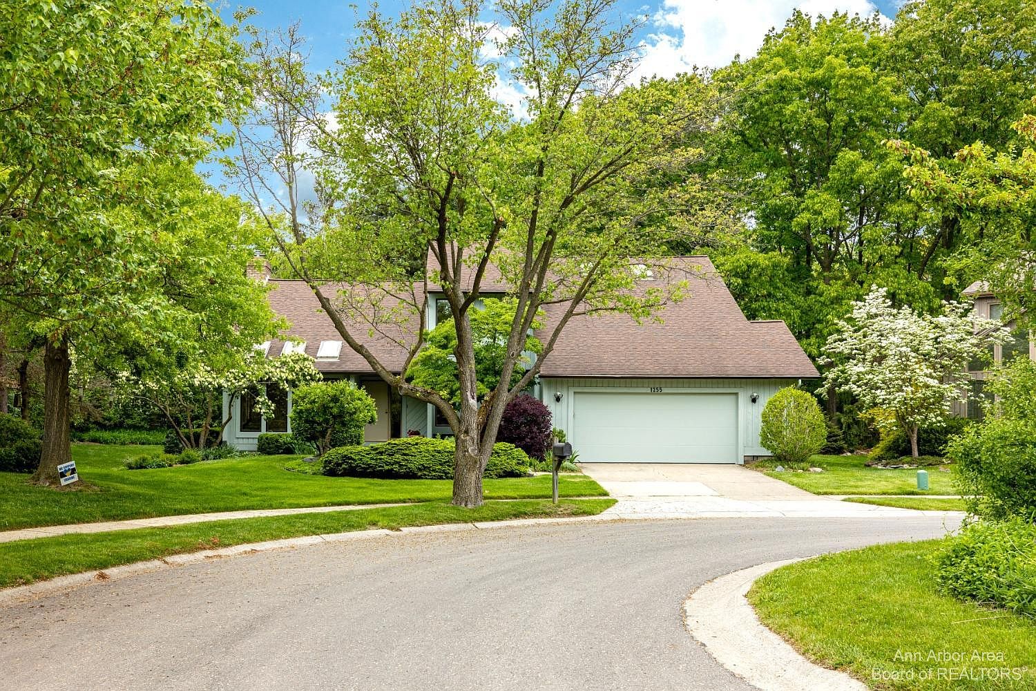 1255 Severn Ct, Ann Arbor, MI 48105 | Zillow