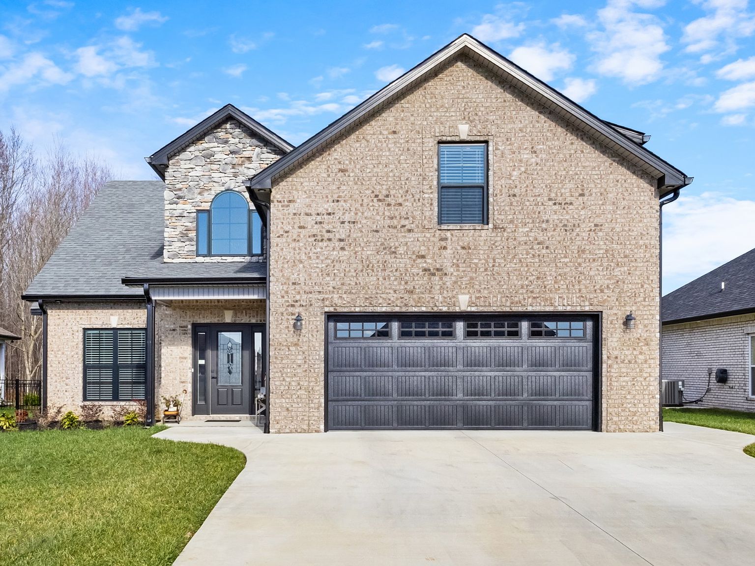 825 Brown Swiss Ct, Clarksville, TN 37043 | Zillow