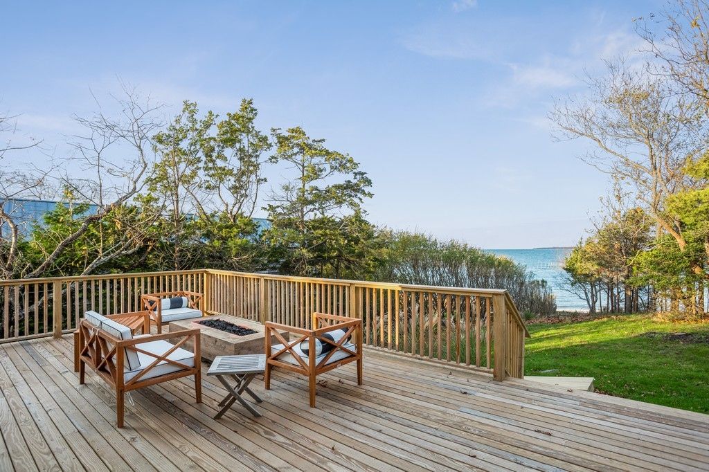 223 Kings Point Rd, East Hampton, NY 11937 | Out East