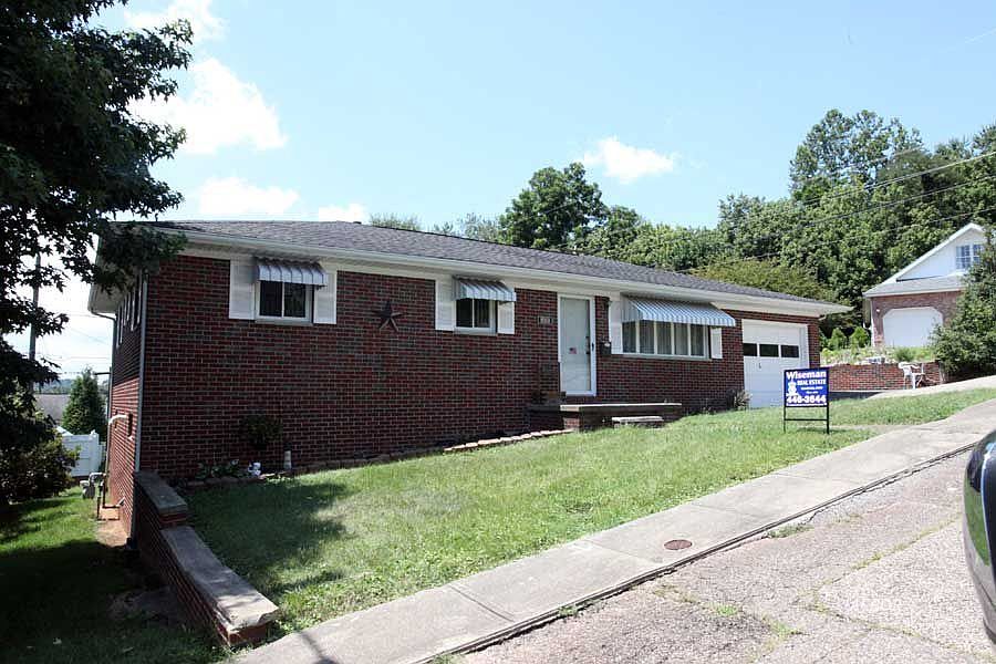 207 Bastiani Dr, Gallipolis, OH 45631 | Zillow