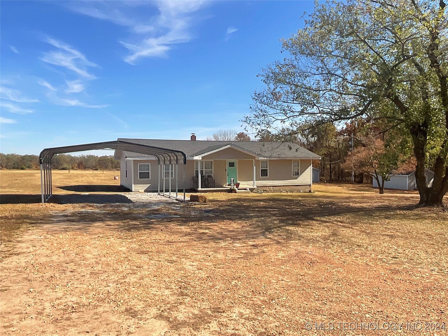 52720 S 680th Rd, Colcord, OK 74338 | MLS #2437787 | Zillow
