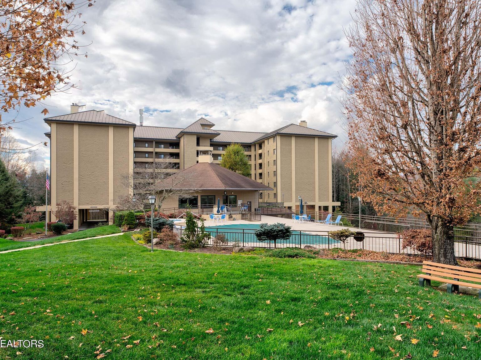 1704 Hidden Hills Rd APT 611, Gatlinburg, TN 37738 | MLS #1273570 | Zillow