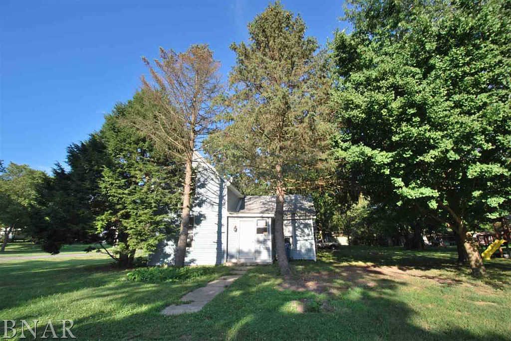 101 S Washington St, Saybrook, IL 61770 | Zillow