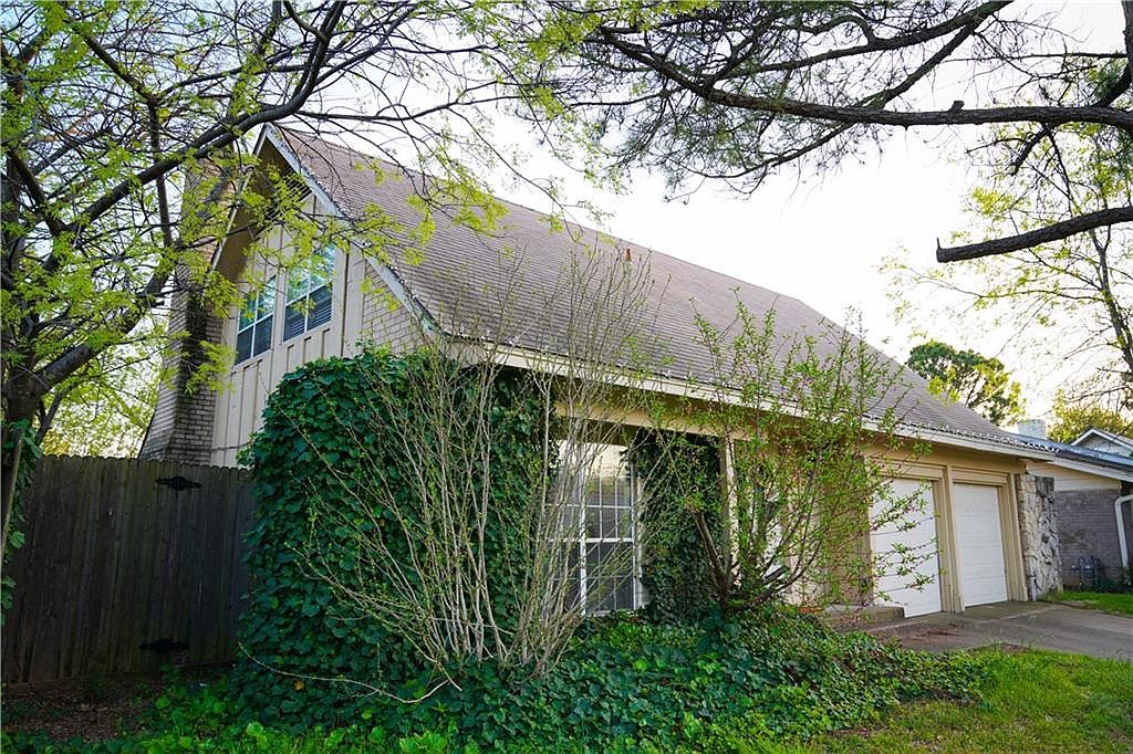 1222 McHam St, Irving, TX 75062 | Zillow