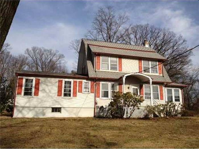 320 Spook Rock Rd, Suffern, NY 10901 | Zillow