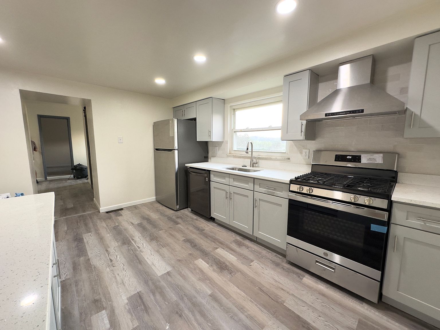 2236 McKees Rocks Rd FLOOR 2, Mc Kees Rocks, PA 15136 | Zillow