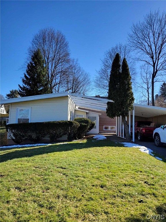 2631 Oneida St, Utica, NY 13501 | Zillow