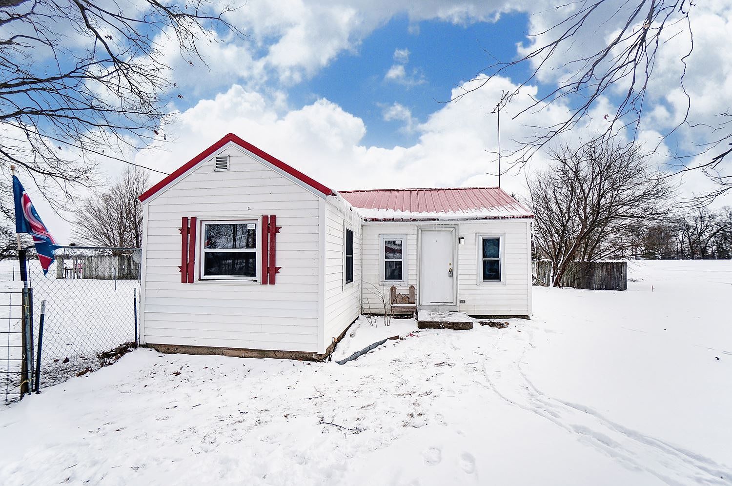 6465 N 175 W, Howe, IN 46746 | Zillow