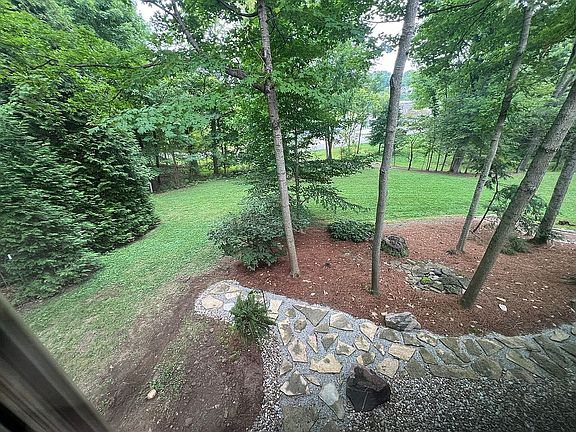 20074 Ravenda Dr, Lawrenceburg, IN 47025 | Zillow