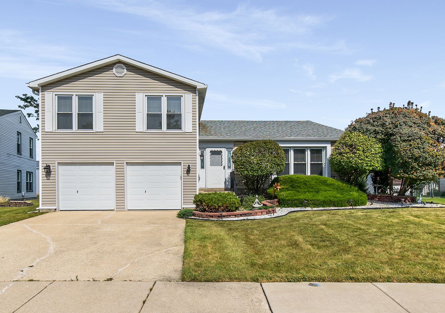 88 Green Meadows Dr, Glendale Heights, IL 60139 | Zillow