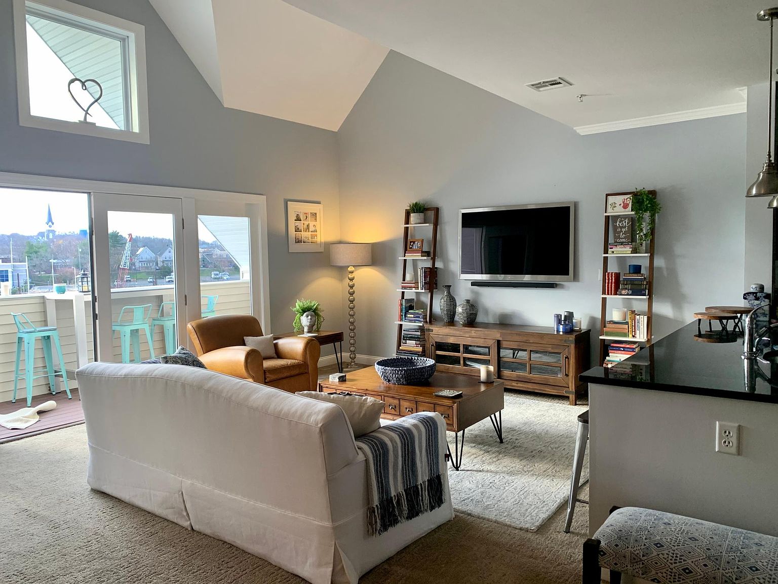 4 Daskams Ln, Norwalk, CT 06851 | Zillow