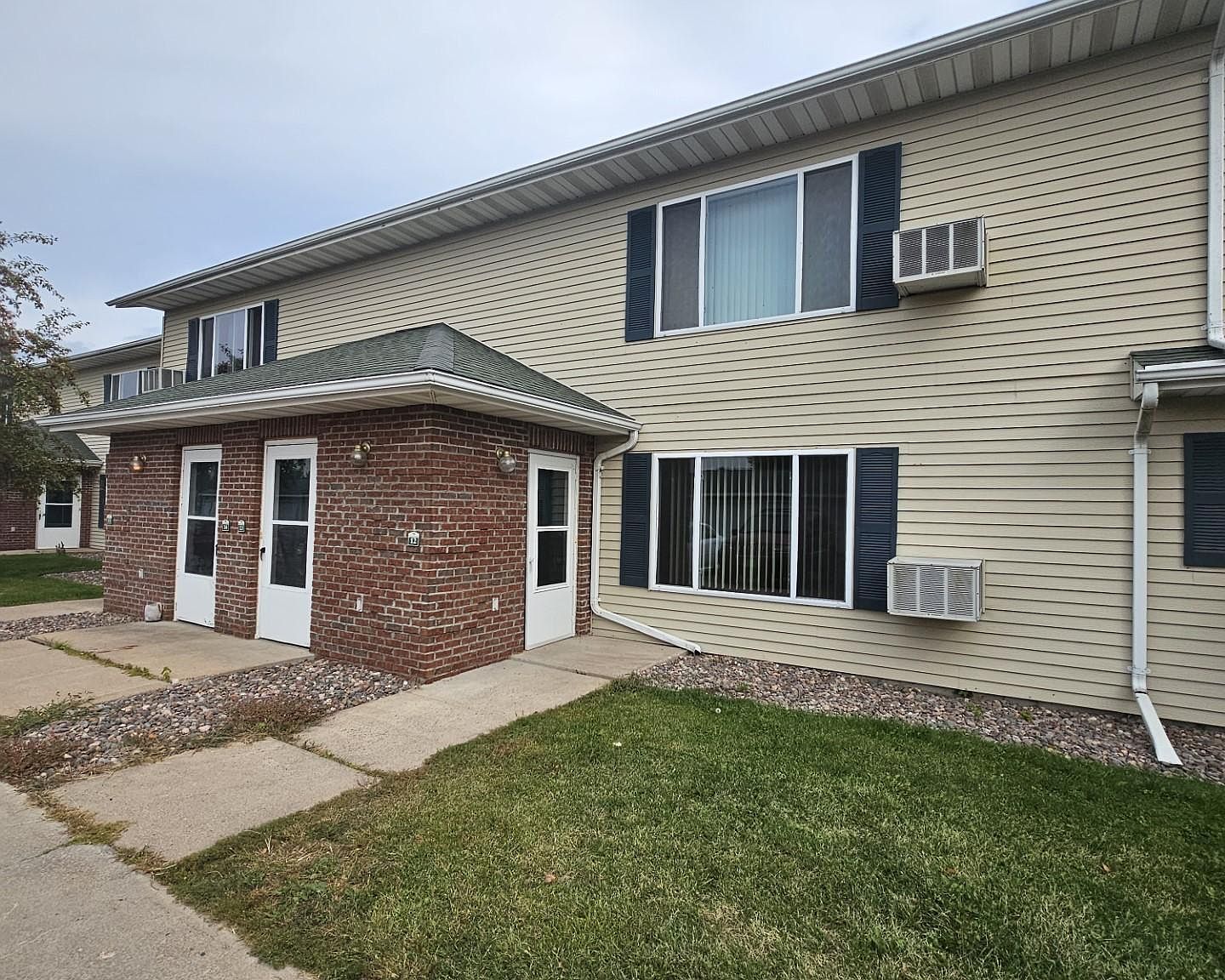 803 Whitetail St APT 2, Rice Lake, WI 54868 | Zillow