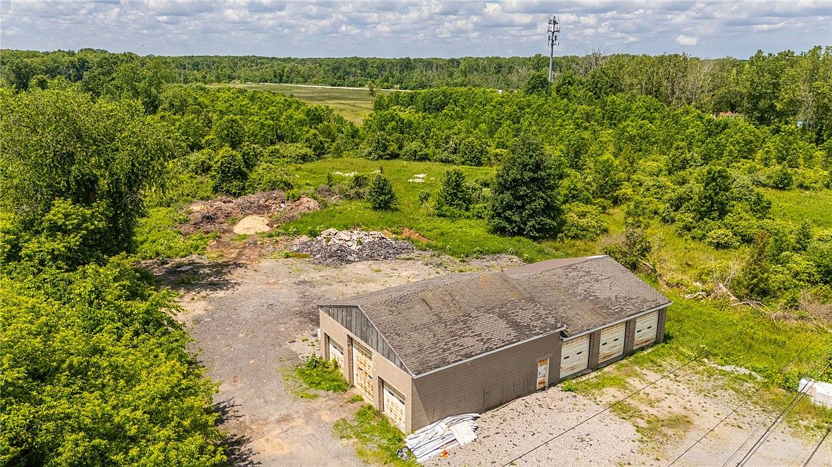 69 Golden Rd #7, Rochester, NY 14624 | Zillow