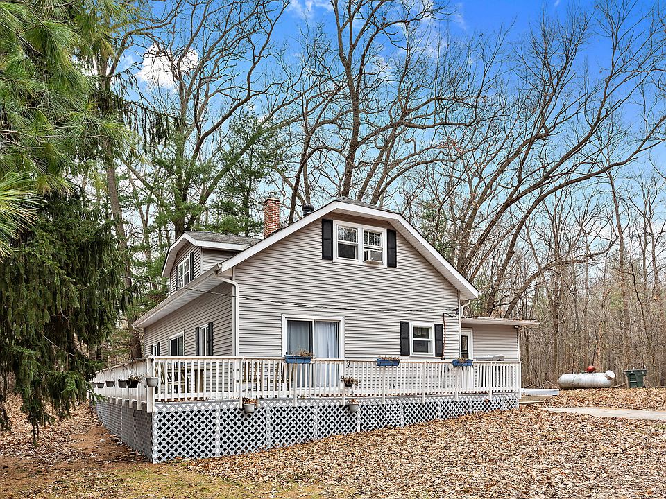 9683 Community Hall Rd, Union Pier, MI 49129 | MLS #22050234 | Zillow