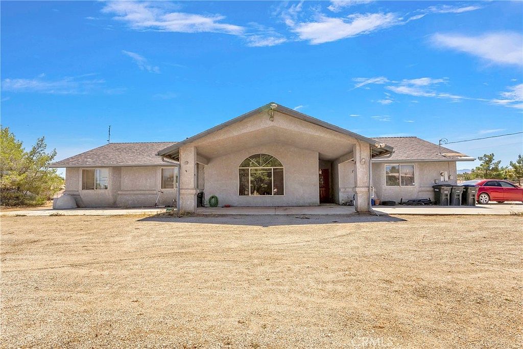 10975 Muscatel St, Oak Hills, CA 92344 | MLS #HD23169021 | Zillow