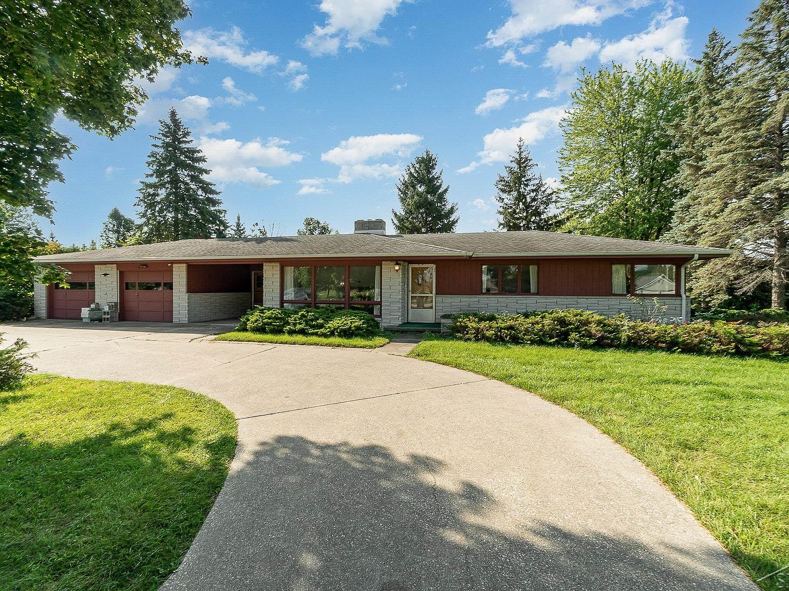 817 W Midland Rd, Auburn, MI 48611 | Zillow
