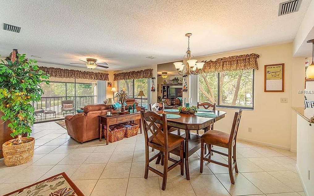 700 Starkey Rd APT 1021, Largo, FL 33771 | Zillow