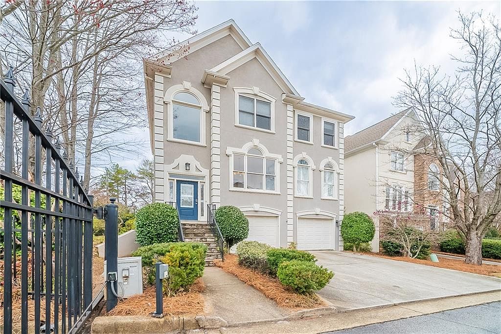 2426 Vivian Cir, Decatur, GA 30030 | MLS #7536898 | Zillow